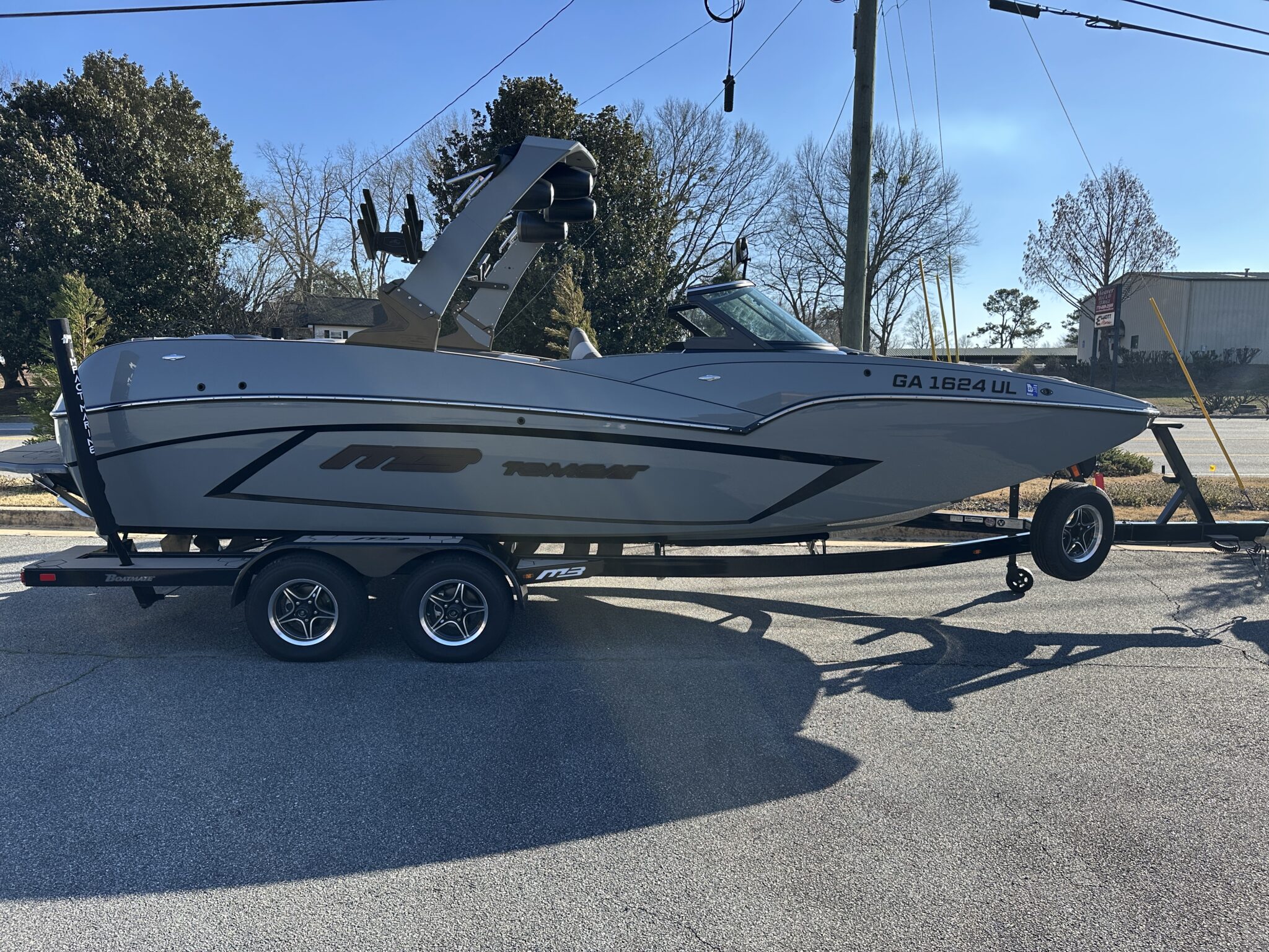 2022 MB F22 Tomcat Alpha – Impact Marine